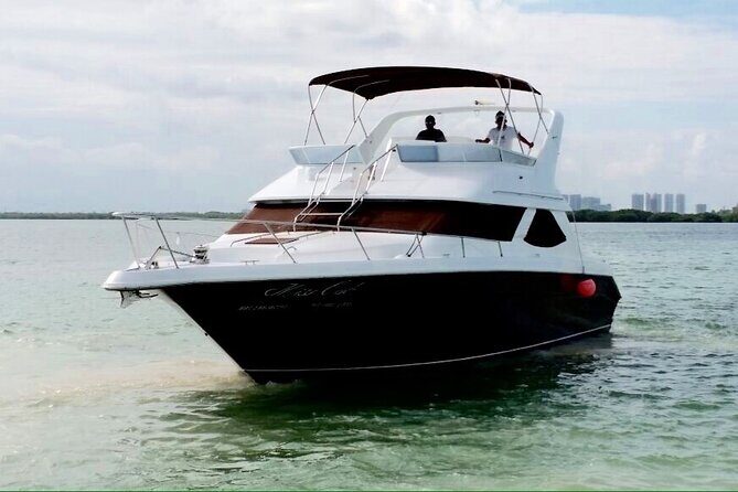 Yacht 48ft Rental in Cancun for up to 15 people - Authentic Insights from Reviewers
