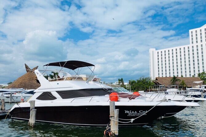 Yacht 48ft Rental in Cancun for up to 15 people - FAQ