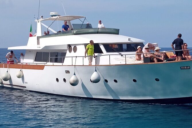 Yacht excursion Shalimar IV - Who Should Consider This Tour?