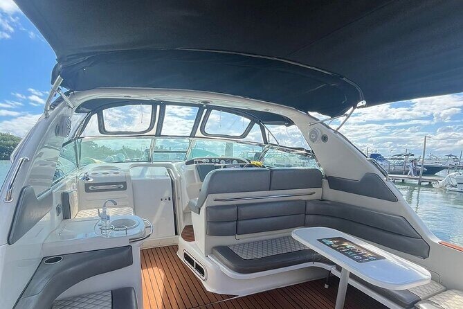 Yacht rental in Cancun - An In-Depth Look at the Cancun Yacht Experience