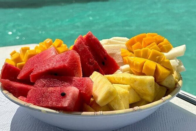 Yacht with visit to heaven cie service snorkell included - Who This Tour Is Best For