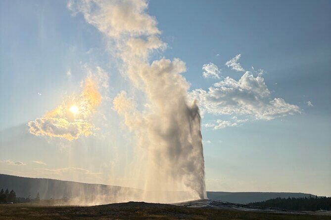 Yellowstone Park Private Day Trip from Big Sky - Full or Half Day