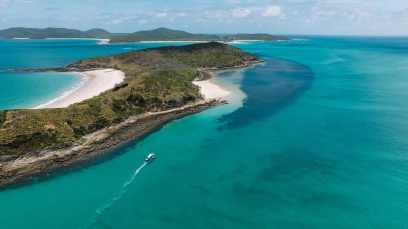 Yeppoon: Great Keppel Island Fast Boat Snorkel & Lunch Tour - The Beach Picnic: A Fresh & Delicious Meal