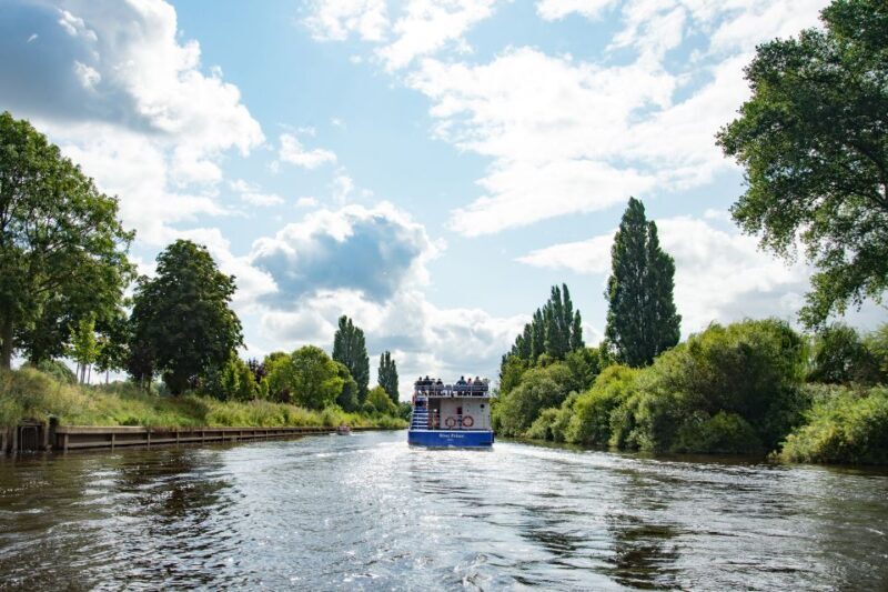 York: Daytime Sightseeing Boat Cruise with Live Commentary - Who Is This Tour Best For?