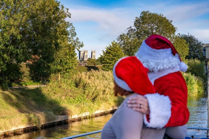 York: Festive River Cruise With Mulled Wine & Mince Pie - FAQs