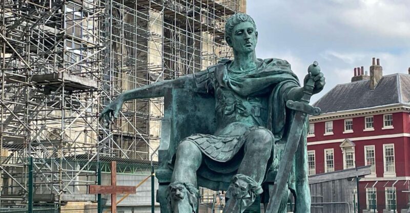 York: J&Ms City Sightseeing and History Walking Tour - A Closer Look at the York: J&Ms City Sightseeing and History Tour