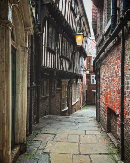 Yorks Snickelways Story Walking Tour - Who Will Love It?