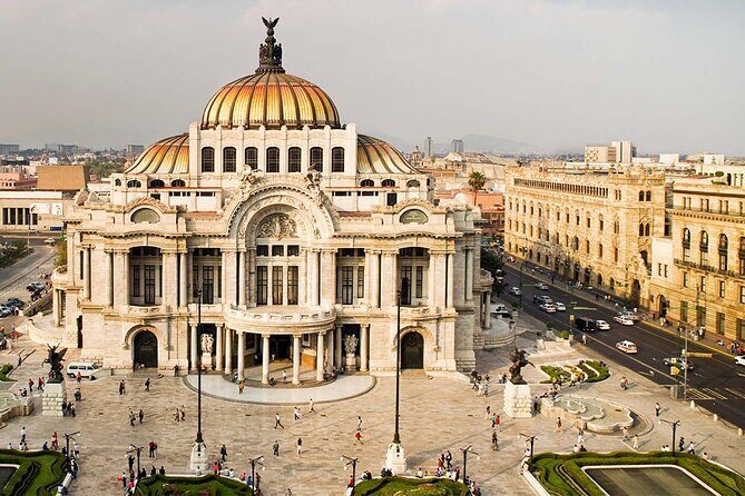Your city, your way. Private Mexico City tour with a local expert - Key Points