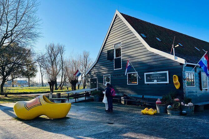 Zaanse Schans and Giethoorn Unique Day Trip with Boat Cruise - Practical Details and Comfort