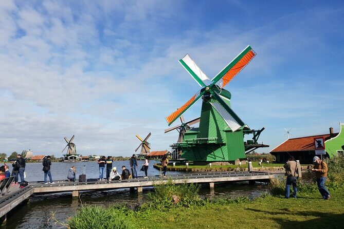 Zaanse Schans & Volendam Small-Group Tour with Hotel Pickup - Why We Think This Tour Works