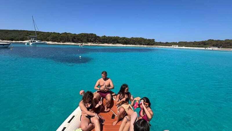 Zadar 4-Islands Escape Saharun & Hidden Shipwreck - A Closer Look at the Zadar 4-Islands Escape