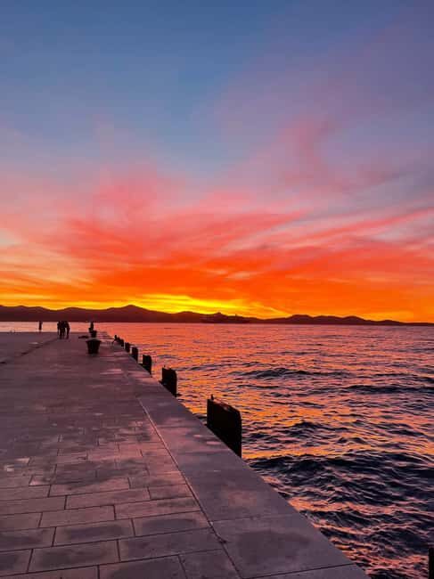 Zadar: Romantic Sunset Boat Tour with Champagne - Visualizing the Experience