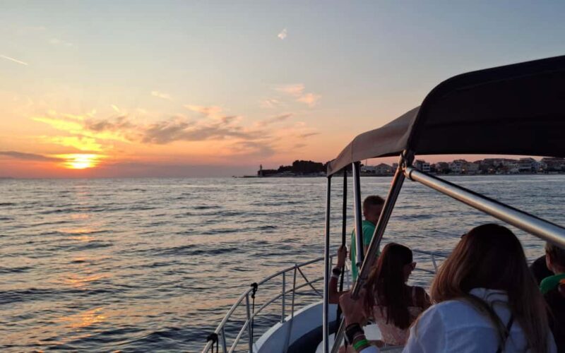 Zadar: Sunset Cruise by Vintage Boat with Wine and Snacks - The Experience in Detail: What to Expect