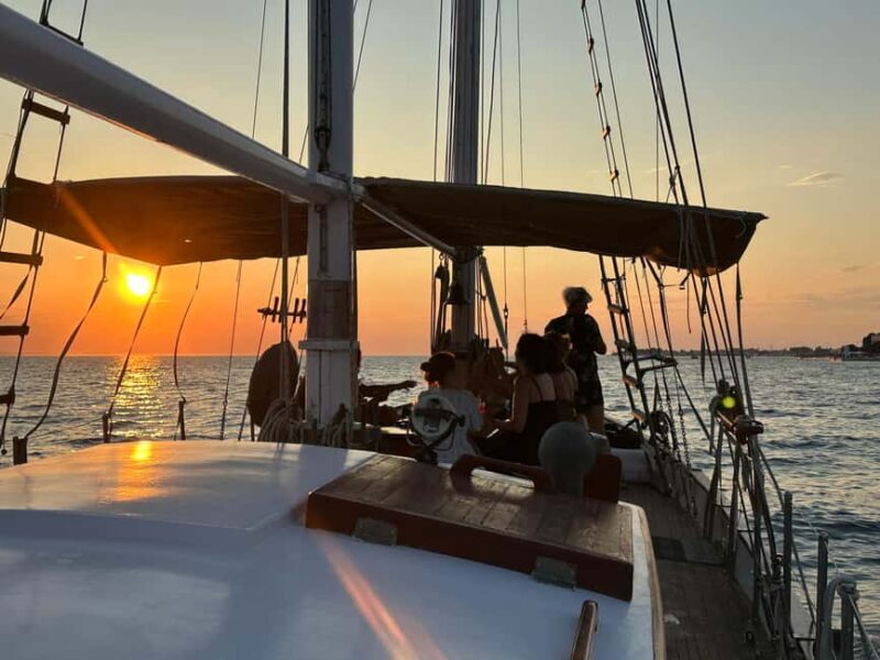 Zadar: Sunset Cruise with unlimited champagne - What Makes This Sunset Cruise Special