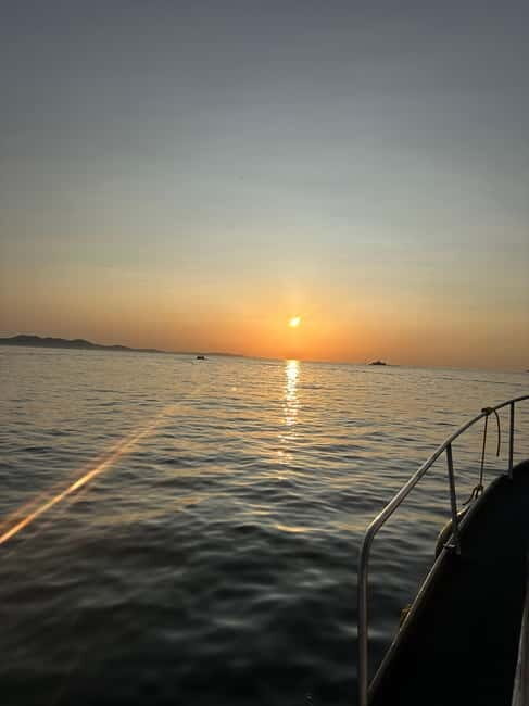 Zadar: Sunset Cruise with unlimited champagne - The Experience from the Reviewers’ Perspective