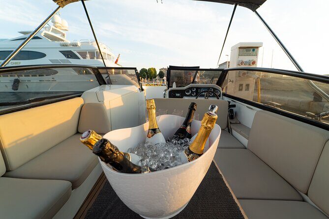 Zadar: Sunset & Nighttime Cruise with Unlimited Sparkling Wine - An In-Depth Look at the Zadar Sunset & Night Cruise