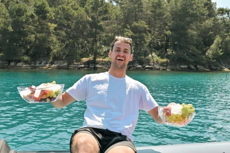 Zadar:Speedboat Tour Thrill Ride with Snorkeling on 3 island - FAQ