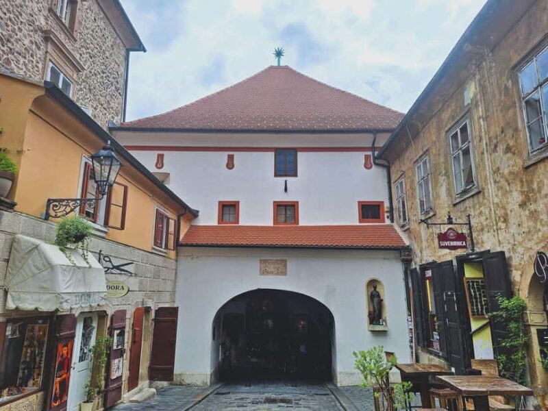 Zagreb: Explore with an Art Historian  Private Walking Tour - FAQ