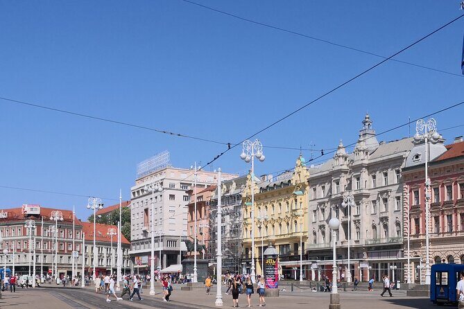 Zagreb in Ink and Coffee: A Feminist Café Chronicle - An In-Depth Look at the Tour