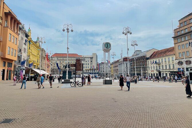 Zagreb Small Group Guided Walking Tour with WW2 Tunnels - Key Points