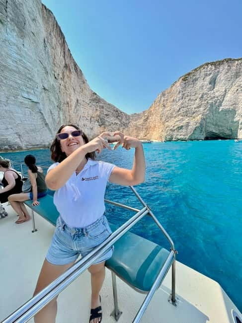 Zakynthos: Private Shipwreck & Blue Caves Tour by Land & Sea - Why This Tour is a Great Choice for Travelers