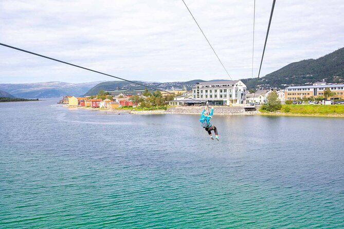 Zipline Experience in Mosjøen - Safety and Guides