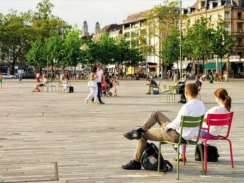 Zurich: 2-hour Best Intro Walking Tour with a Local - What Makes This Tour Stand Out?