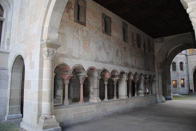 Zurich 360° City Walk Tour Including Hidden Spots - Frequently Asked Questions