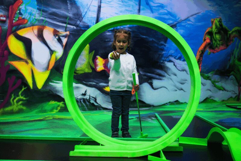 Zurich: Black Light Galaxy Minigolf - Key Points