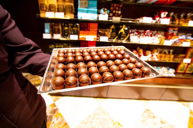 Zurich: Chocolate Tasting and Walking Tour with a Local - What to Expect from the Tour