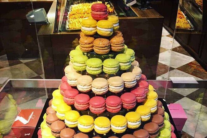 Zurich City Tour with Chocolate Tasting and Lake Cruise - Exploring Zurich in a Few Hours