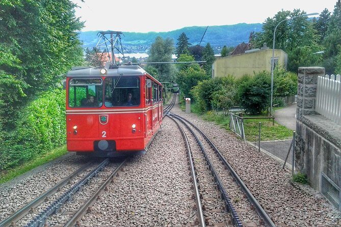 Zürich Private Walking Half-Day Trip with optional Lake Cruise - Who Is This Tour Best For?