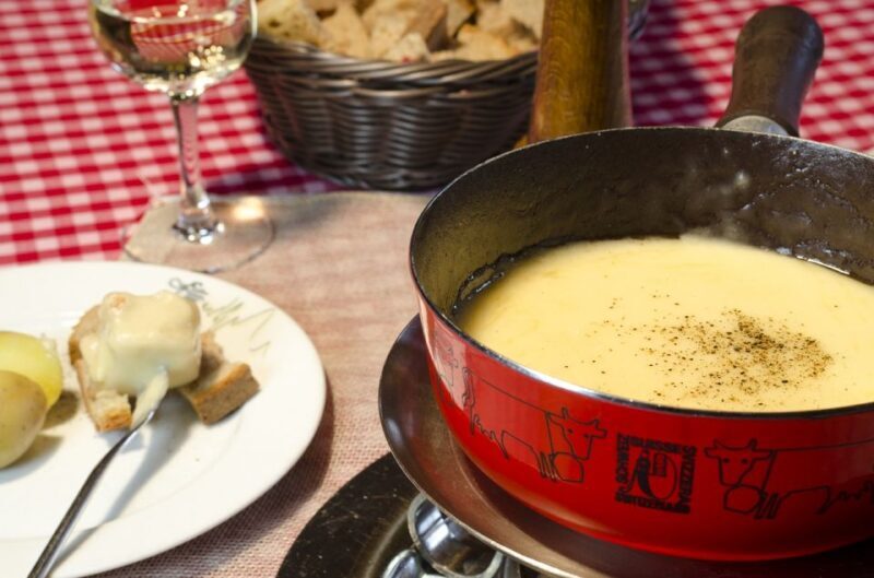 Zurich: Sunset Tour with Cheese Fondue - What Sets This Tour Apart